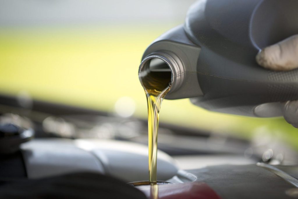 What Color Should Engine Oil Be | Guide to Oil Condition