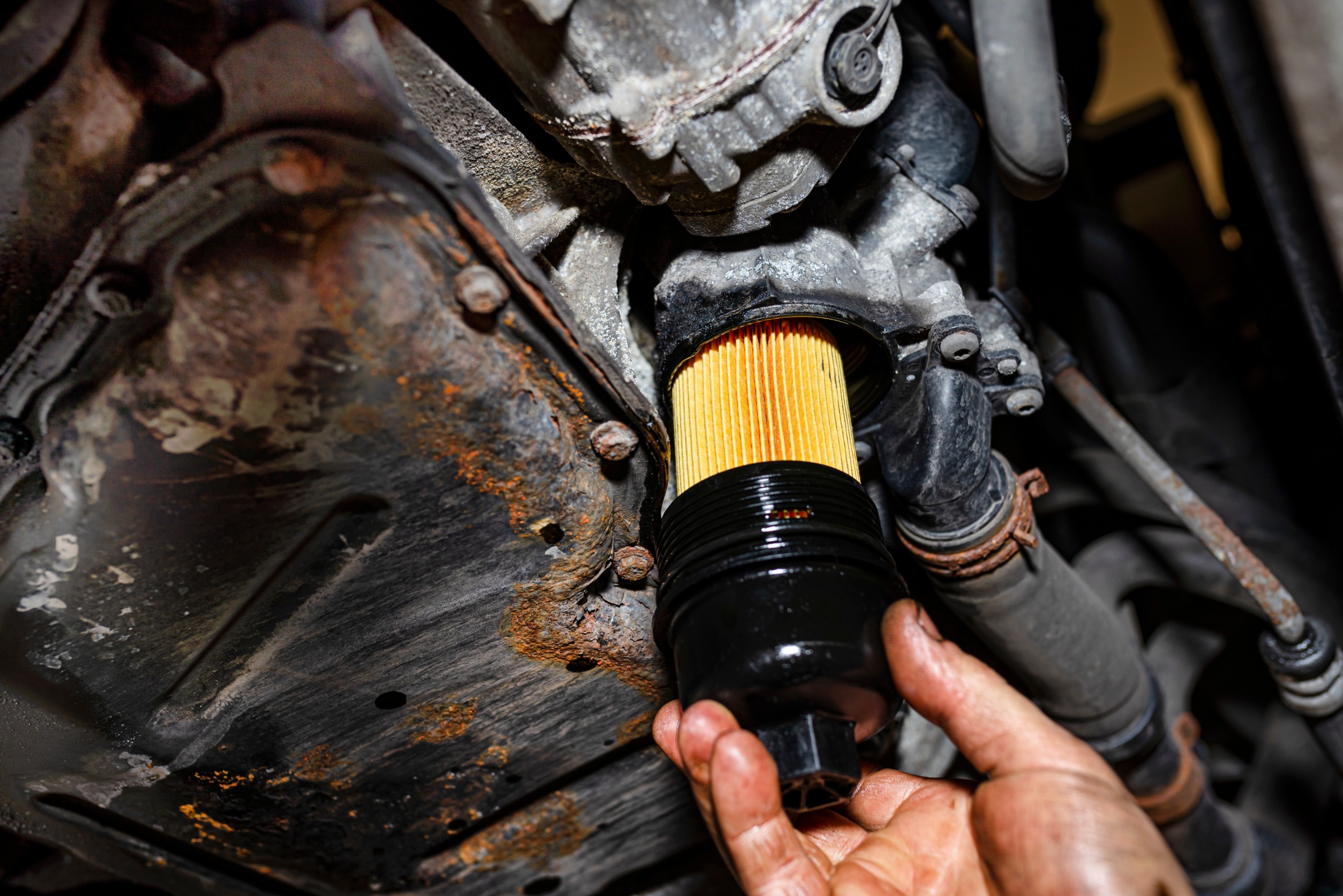 How to Remove Stuck Oil Filter – Here’s the Fastest Fix